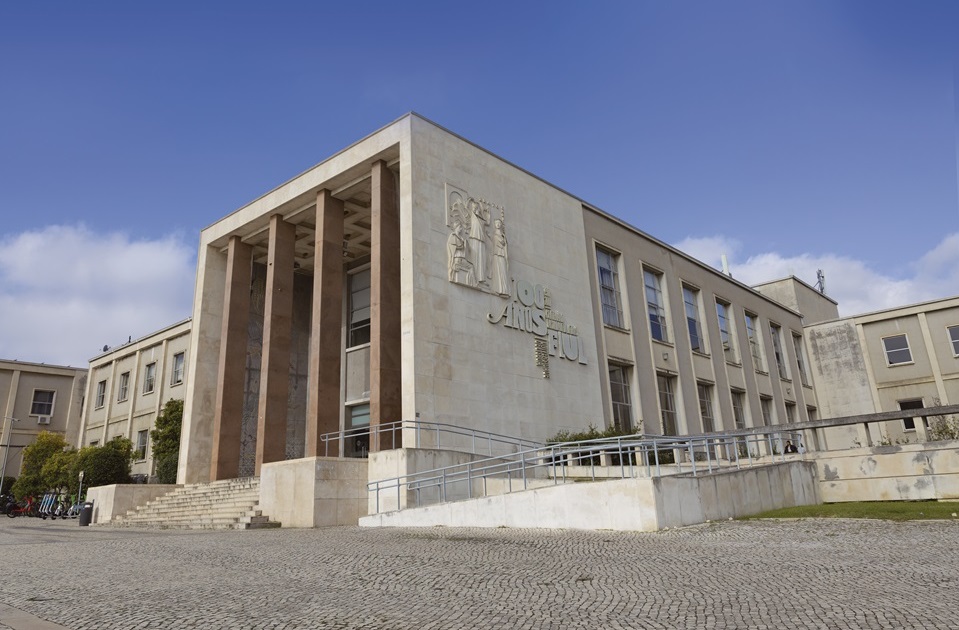 Estudar na FLUL. "O Conhecimento, o Sucesso e o Futuro em Letras"